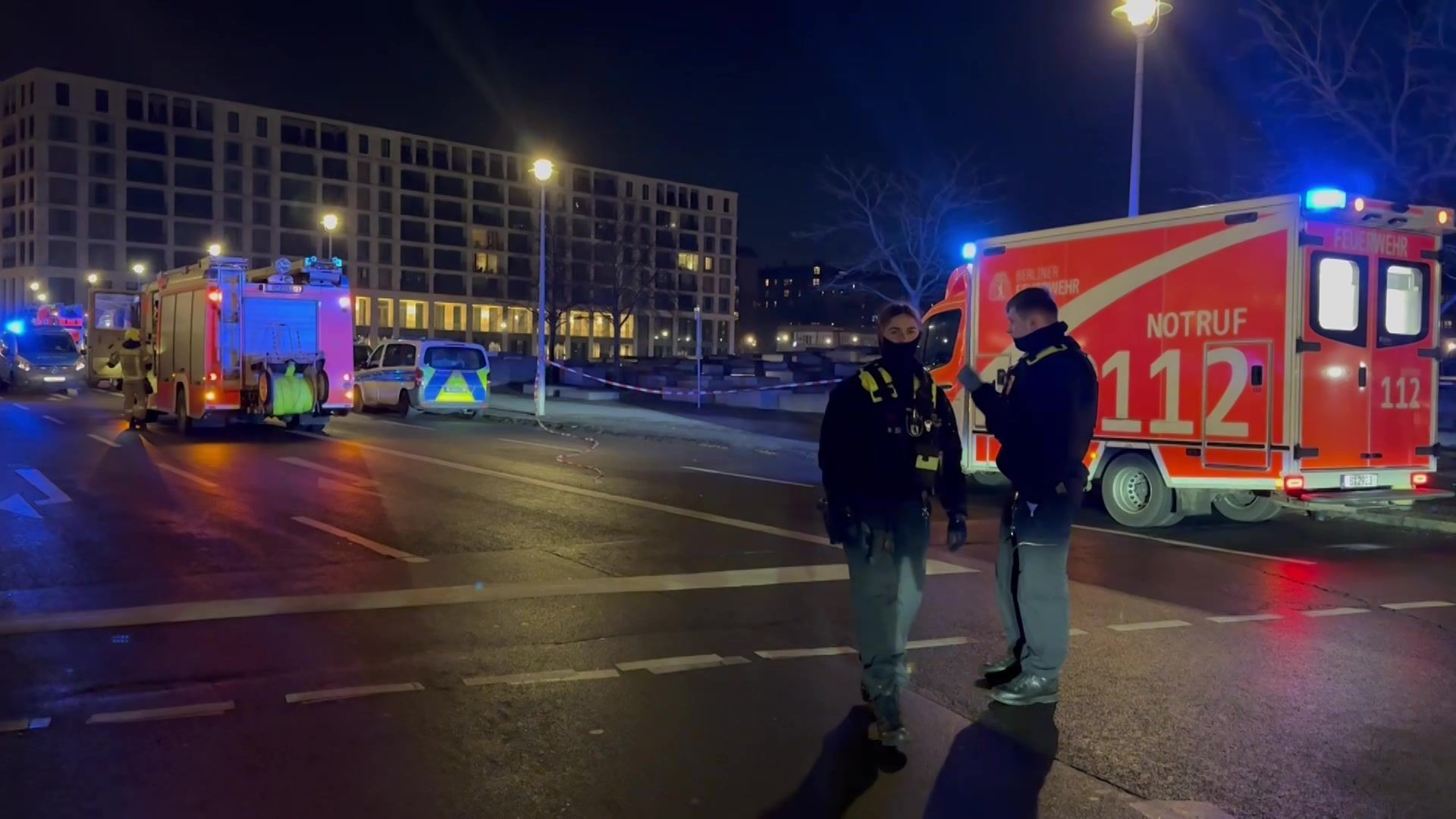 Emergency services on site as man badly wounded in assault at Berlin’s ...