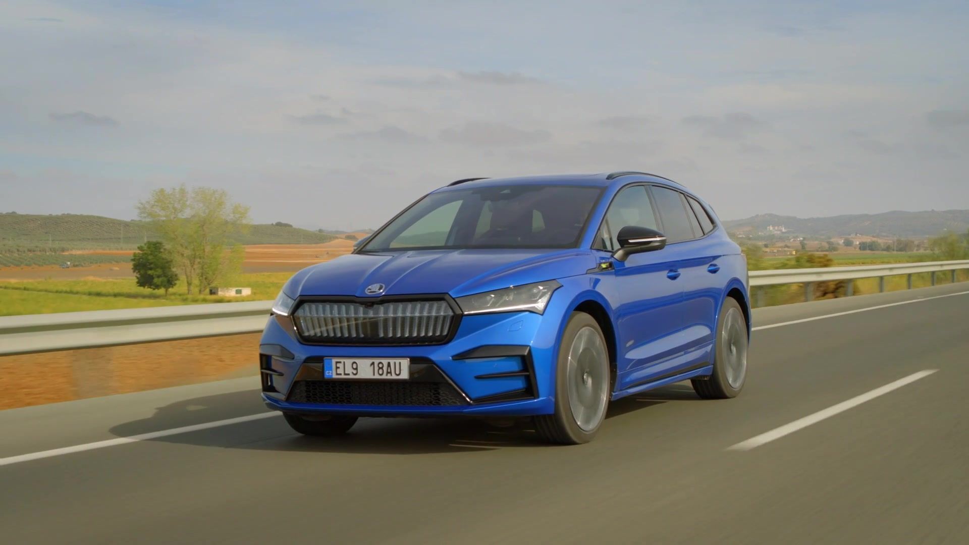 The new ŠKODA ENYAQ RS iV in Race Blue Driving Video The new ŠKODA ENYAQ RS iV in Race Blue Driving Video