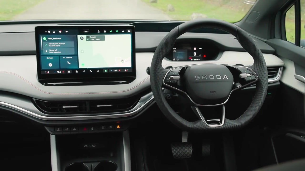 Video: 2025 Skoda Elroq Interior Design in Graphite Grey Metallic