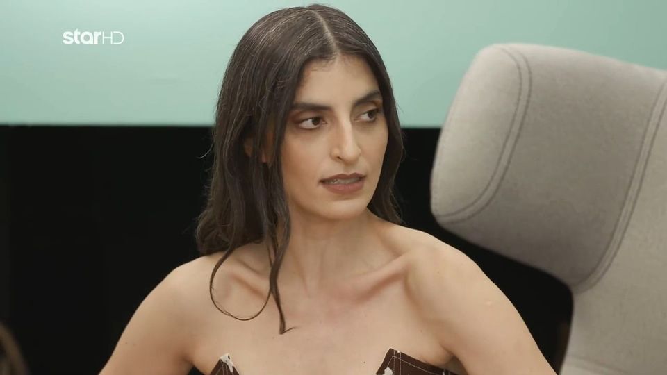 GNTM: Η οικειοθελής αποχώρηση που έφερε την ανατροπή - Μοντέλα παραλίγο να πιαστούν στα χέρια ...